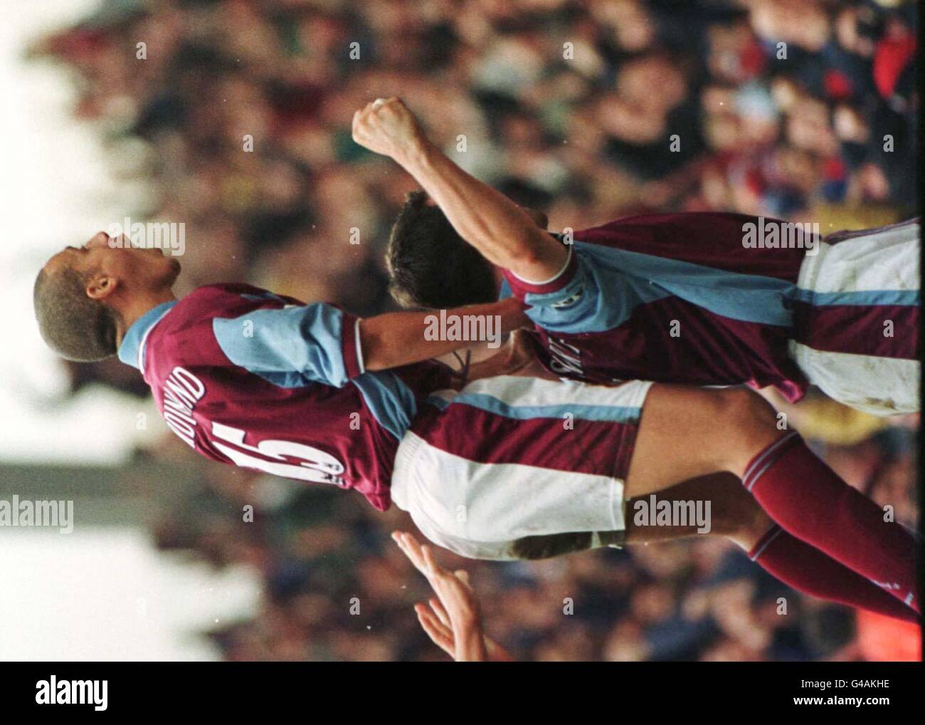 West hams david unsworth bottom and rio ferdinand hi-res stock ...