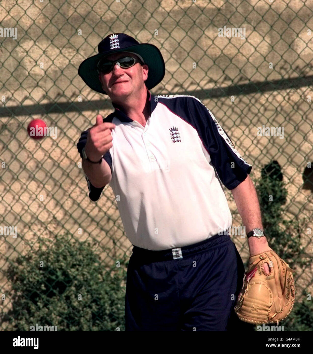 John emburey hi-res stock photography and images - Alamy