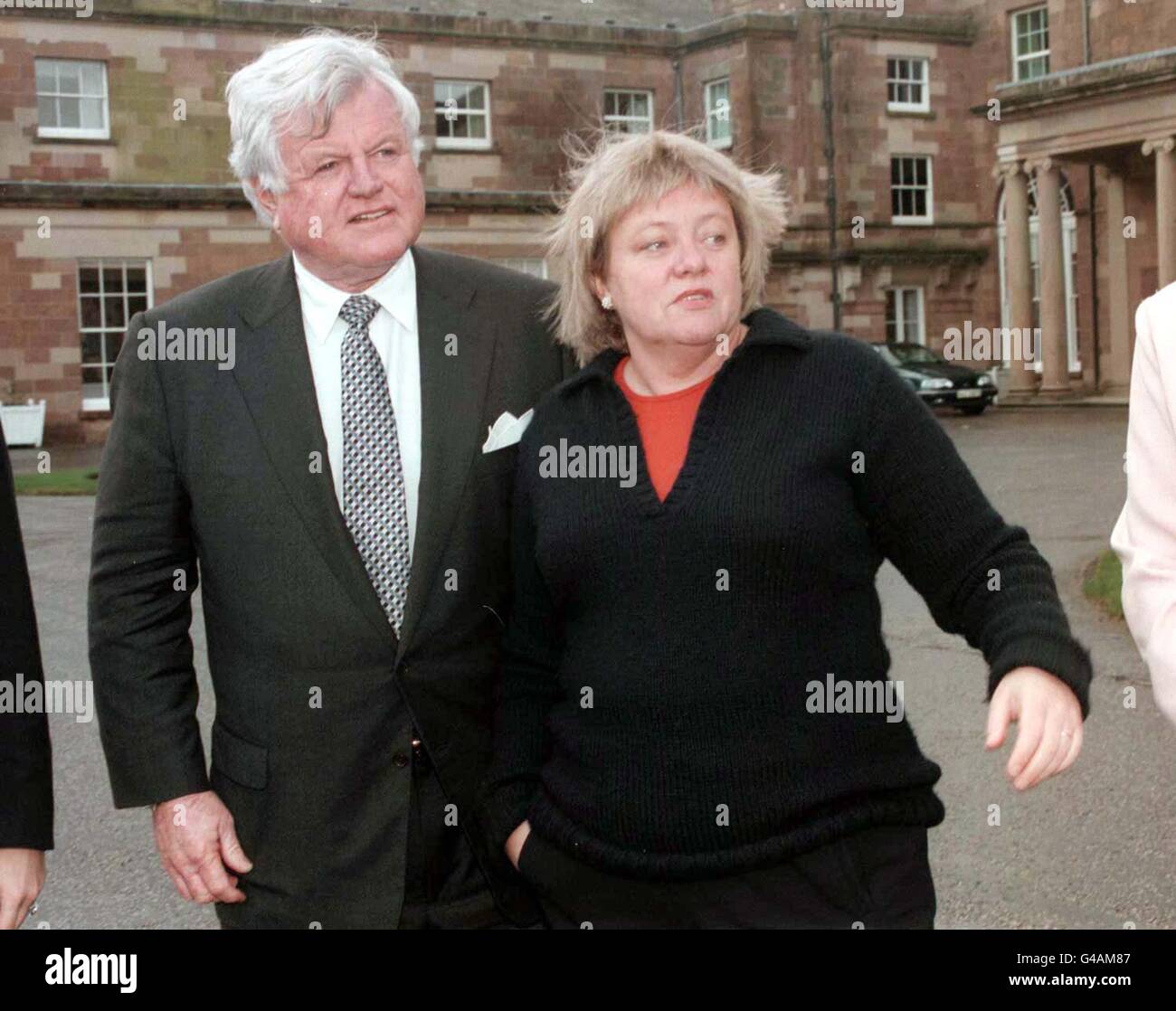 Mo mowlam hillsborough castle hi-res stock photography and images - Alamy