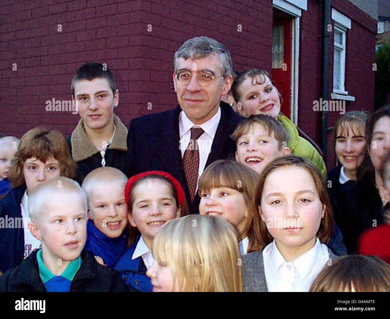 Home Secretary Jack Straw meets some of the younger residents on the ...