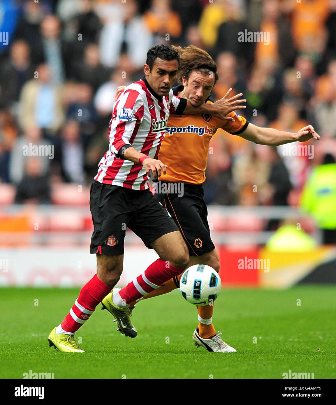 Wolverhampton Wanderers's Stephen Hunt (right) and Sunderland's Ahmed ...