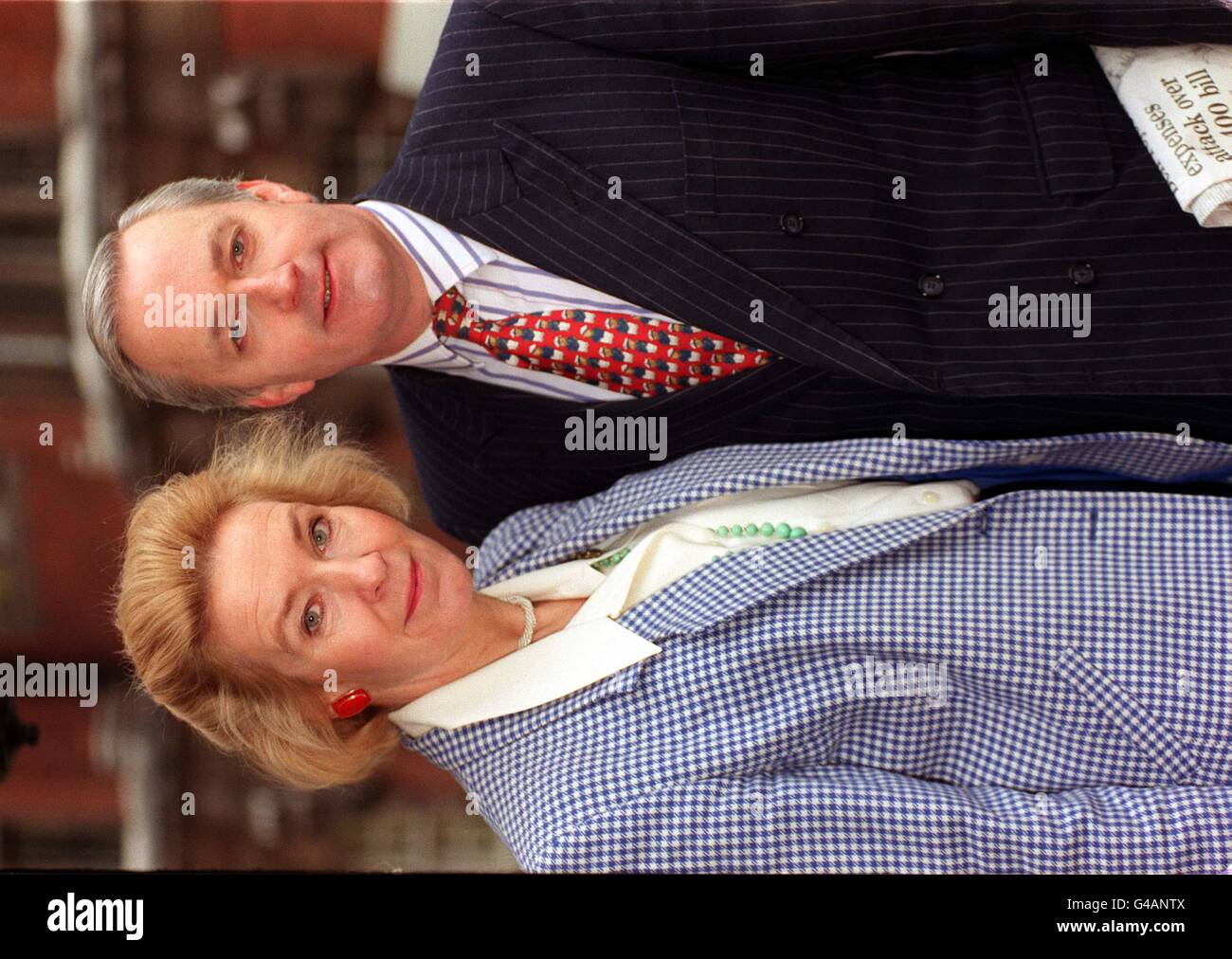 Neil hamilton and martin bell hi-res stock photography and images - Alamy