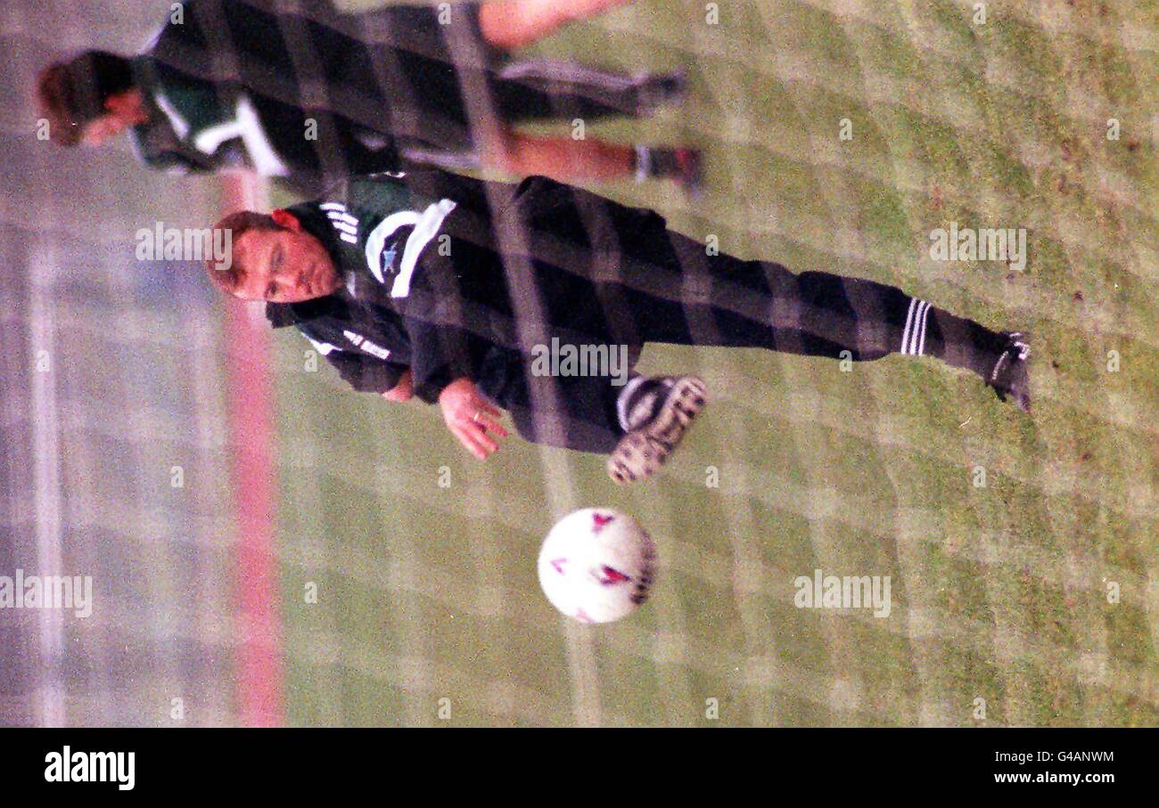 SOCCER Shearer 5 Stock Photo - Alamy