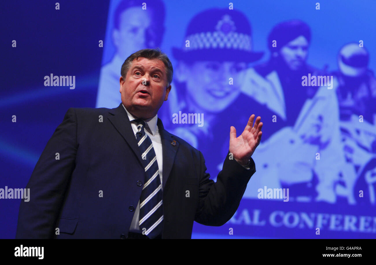 Chairman of the police federation hi-res stock photography and images ...