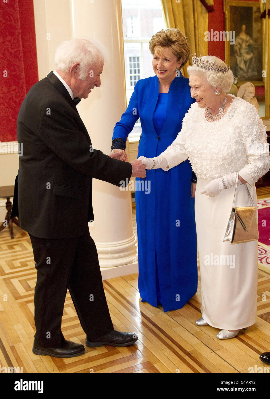 Queen elizabeth ii ireland tiara hi-res stock photography and images ...