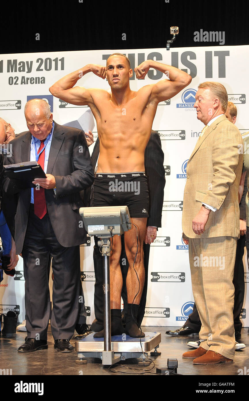 Boxing - 'This Is It' - Weigh In - O2 Stadium Stock Photo - Alamy
