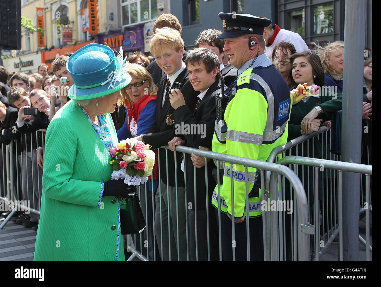 Queen Elizabeth II meets Sergeant Peter Kelly outside The English ...