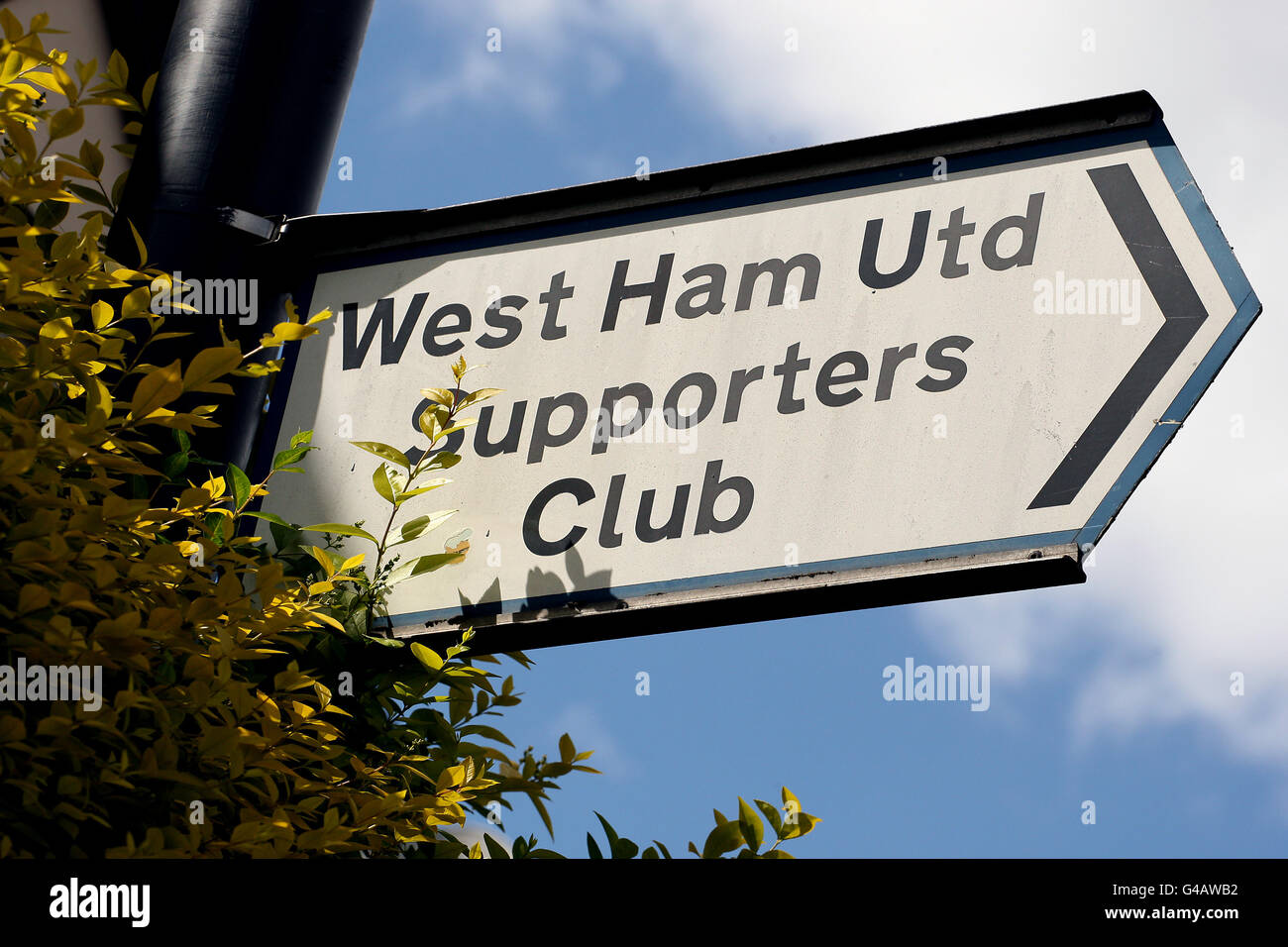 Home supporters sign premier league hi-res stock photography and images ...