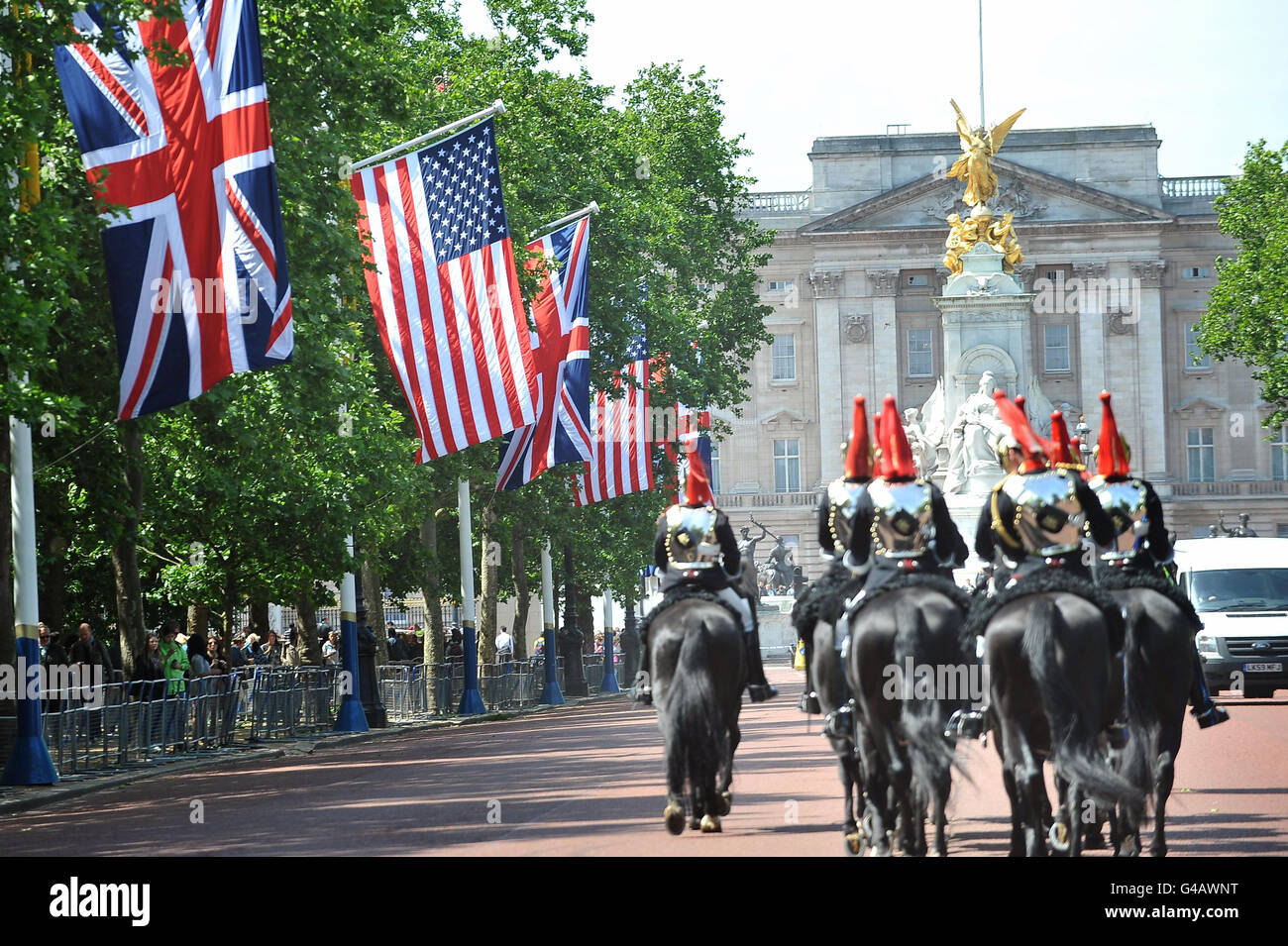 Flags in the mall hi-res stock photography and images - Alamy