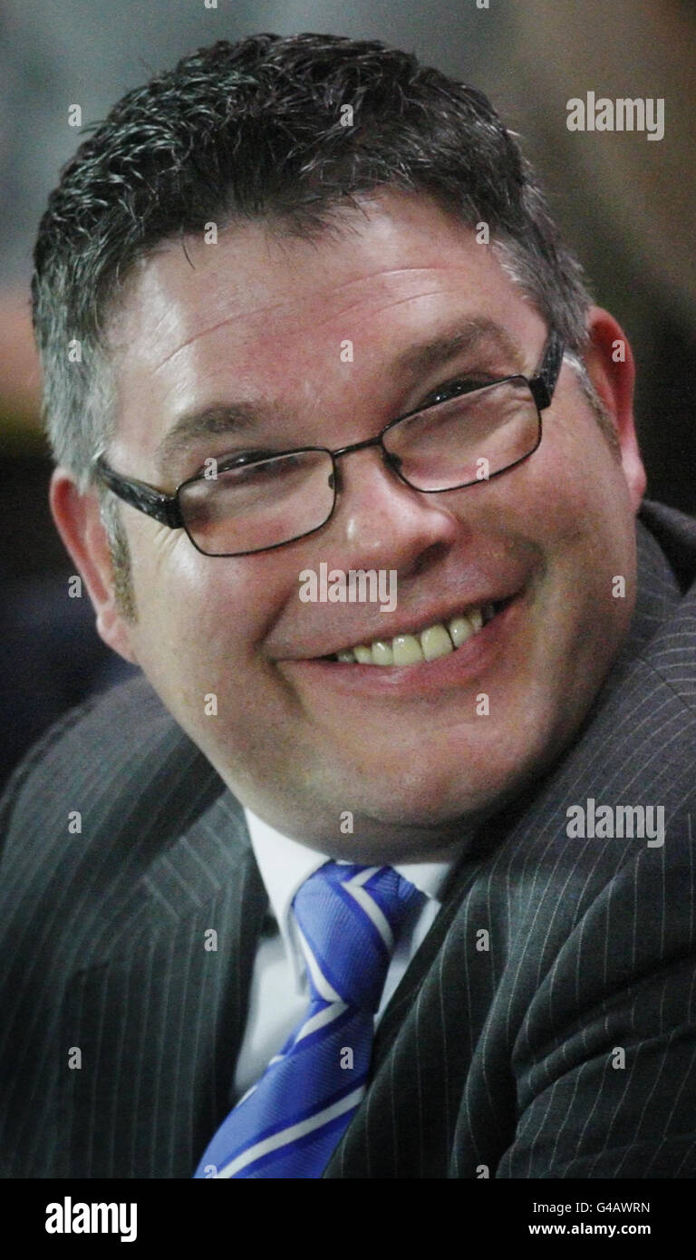 Reverend scott rennie hi-res stock photography and images - Alamy