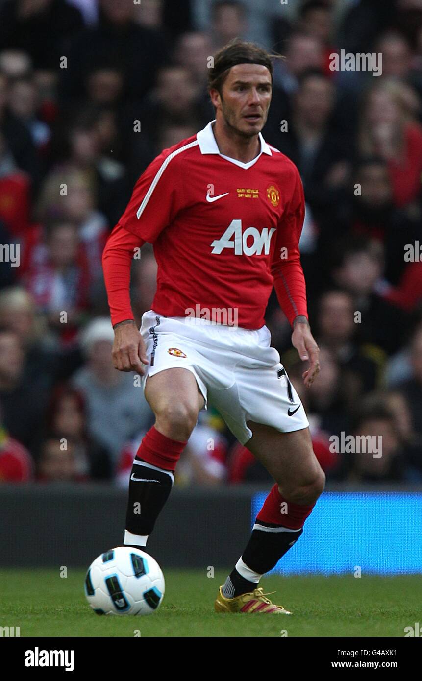 Sport football player action gary neville hi-res stock photography and ...