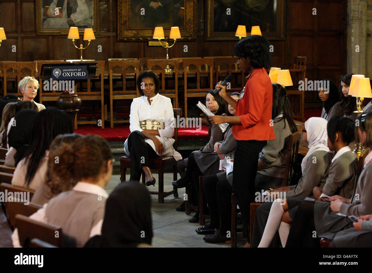 Students elizabeth garrett anderson ega secondary school hi-res stock ...