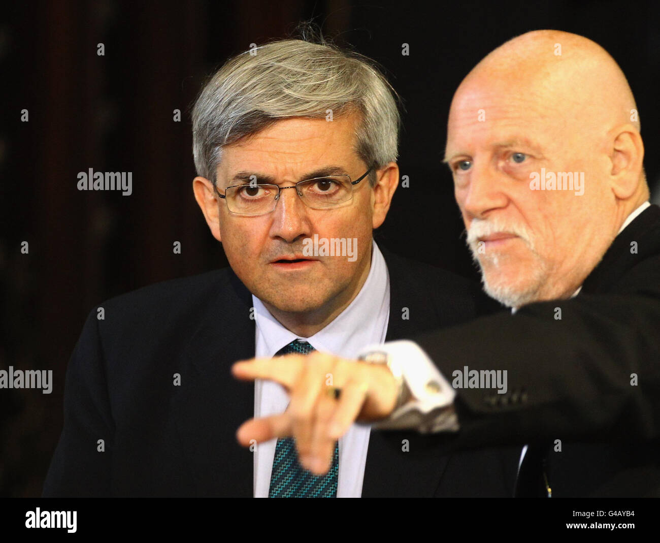 Obama pointing hi-res stock photography and images - Alamy