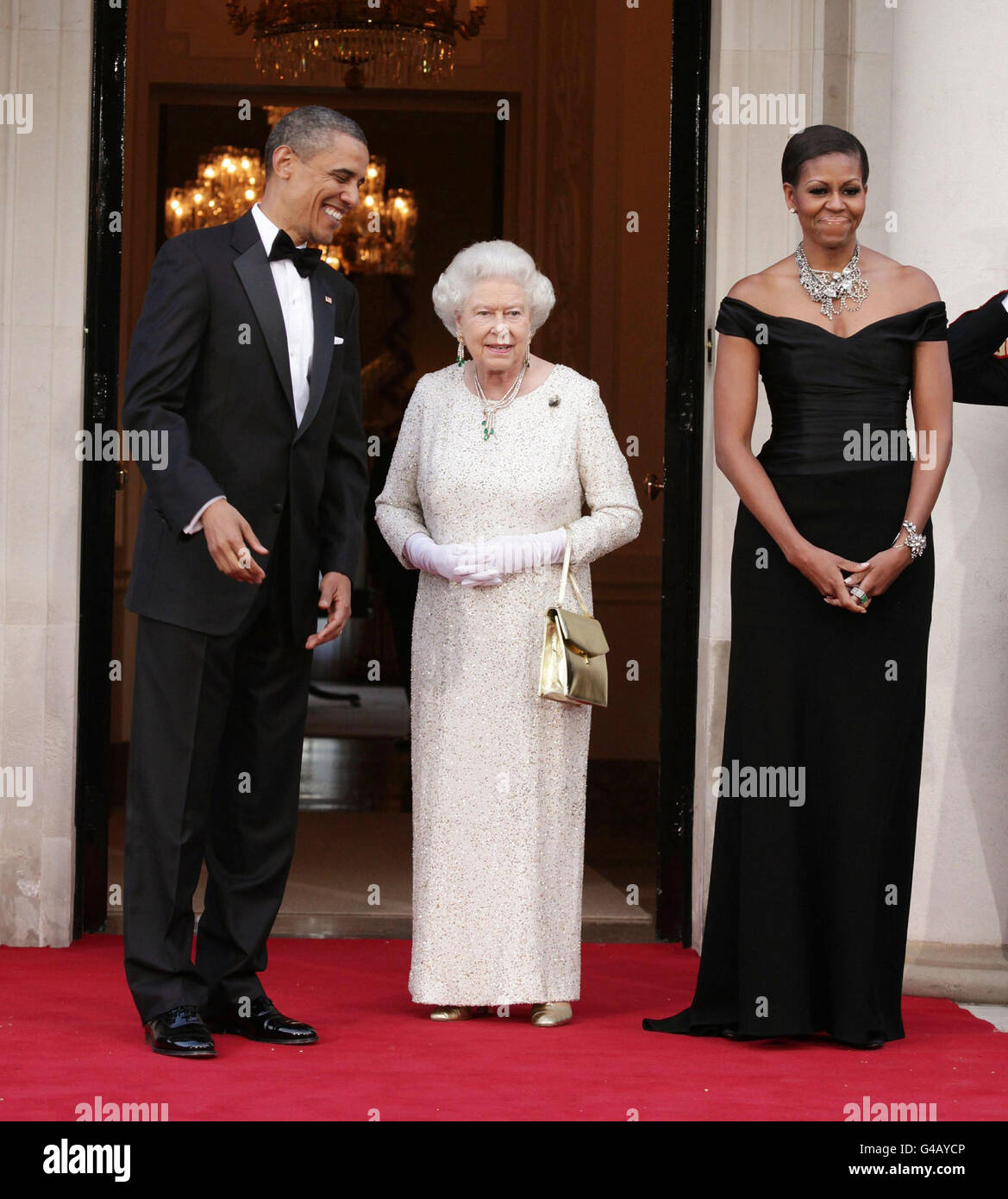 US President Barack Obama and First Lady Michelle Obama welcome the ...