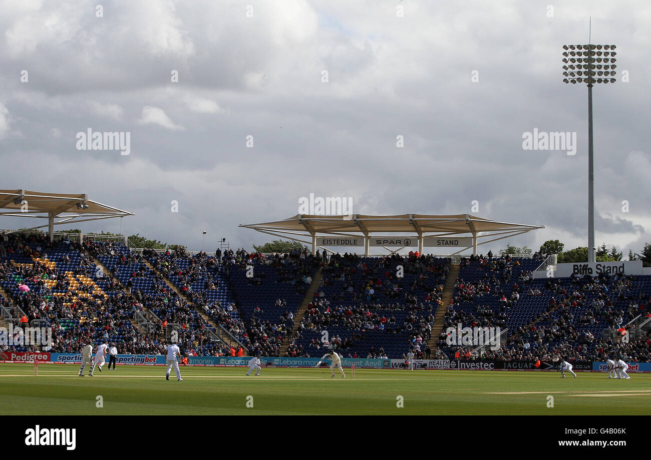 Cricket stadium empty hi-res stock photography and images - Alamy