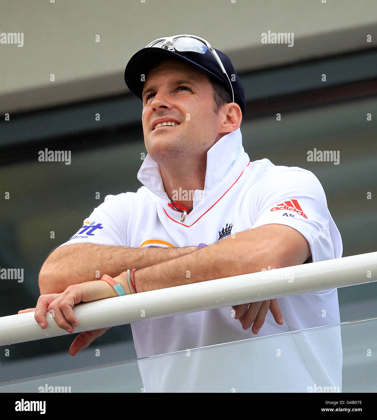 Cricket - npower First Test - Day One - England v Sri Lanka - SWALEC ...