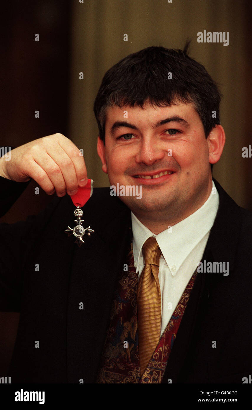 Sport snooker sptup john parrott hi-res stock photography and images ...