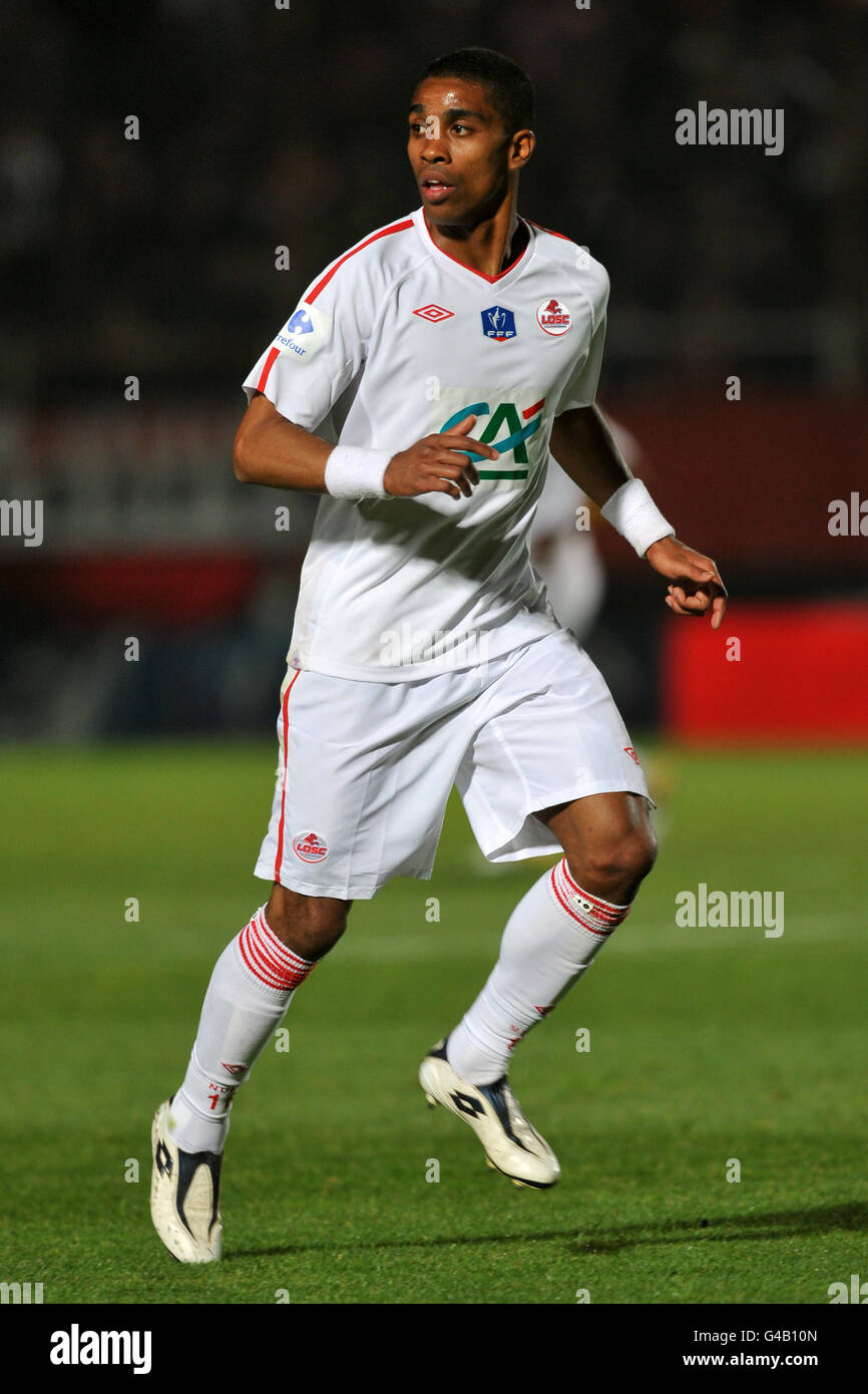 Soccer - French Cup 2011 - Semi Final - Nice v Lille - Municipal Du Ray ...