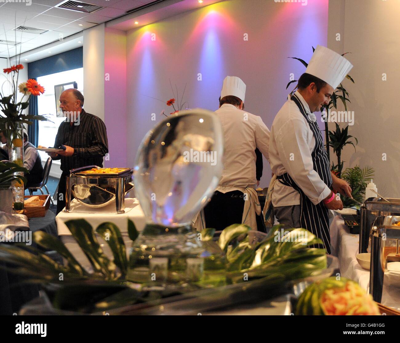 Hospitality emirates airline edinburgh sevens murrayfield stadium hi ...