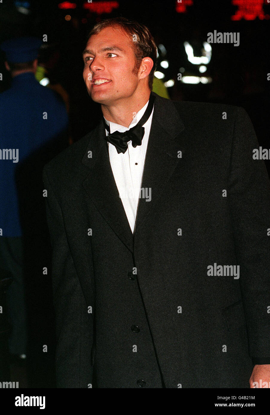 Bow tie celebrity film premiere gladiators08 gladiatorsretro hi-res ...