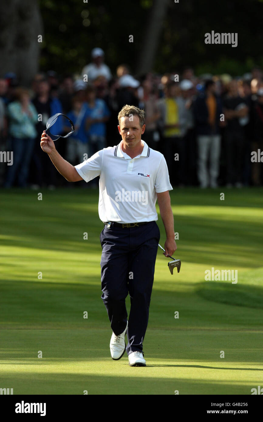 Golf wentworth full length walking mangsk hi-res stock photography and ...