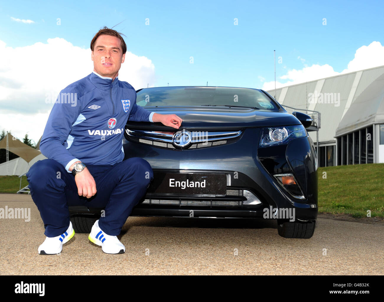 10002 soccer england parker hi-res stock photography and images - Alamy