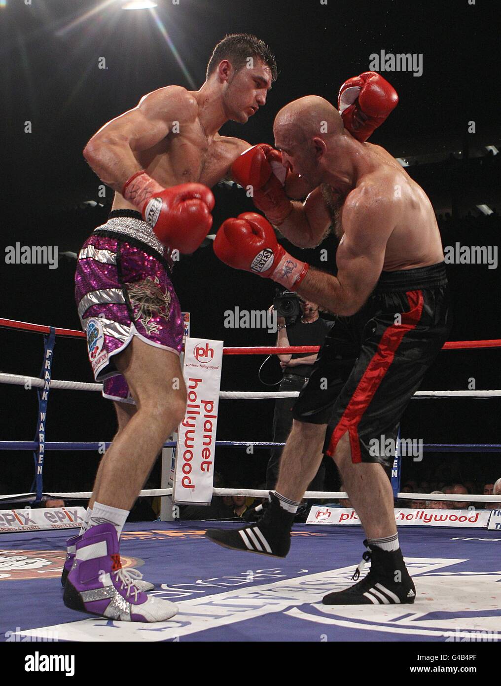 Boxing - This Is It - The O2 Stock Photo - Alamy