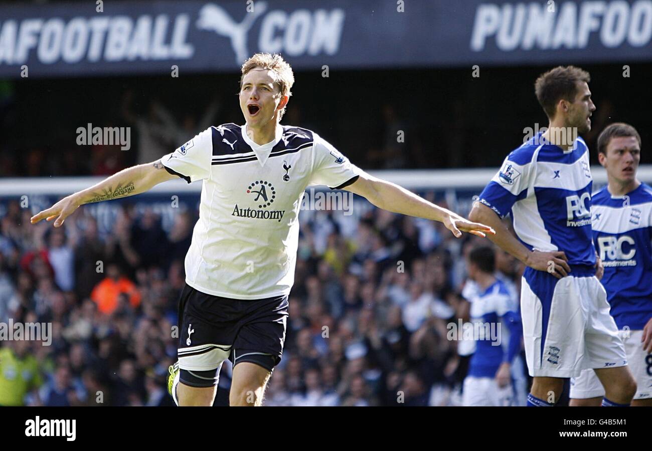 Tottenham Hotspur's Roman Pavlyuchenko (left) celebrates scoring their ...