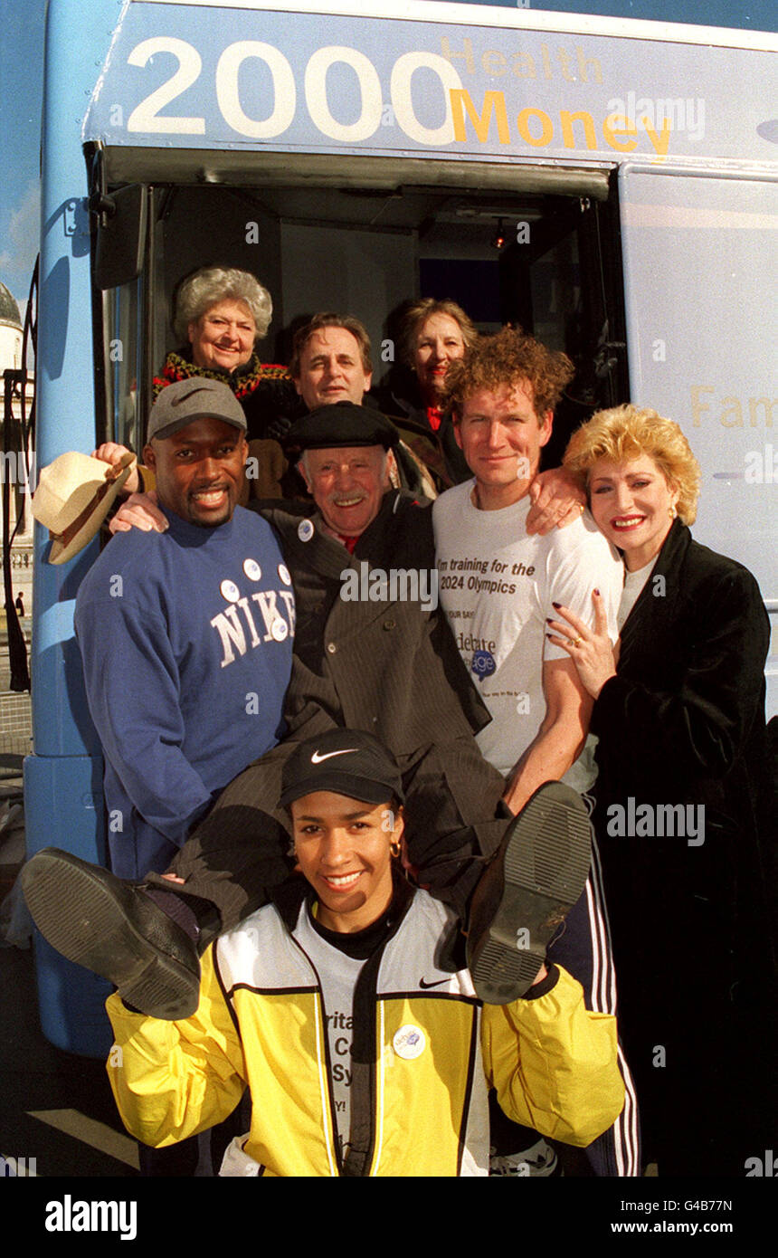 PA NEWS PHOTO 5/3/98 CELEBRITIES JOIN TOGETHER IN LONDON FOR THE LAUNCH ...