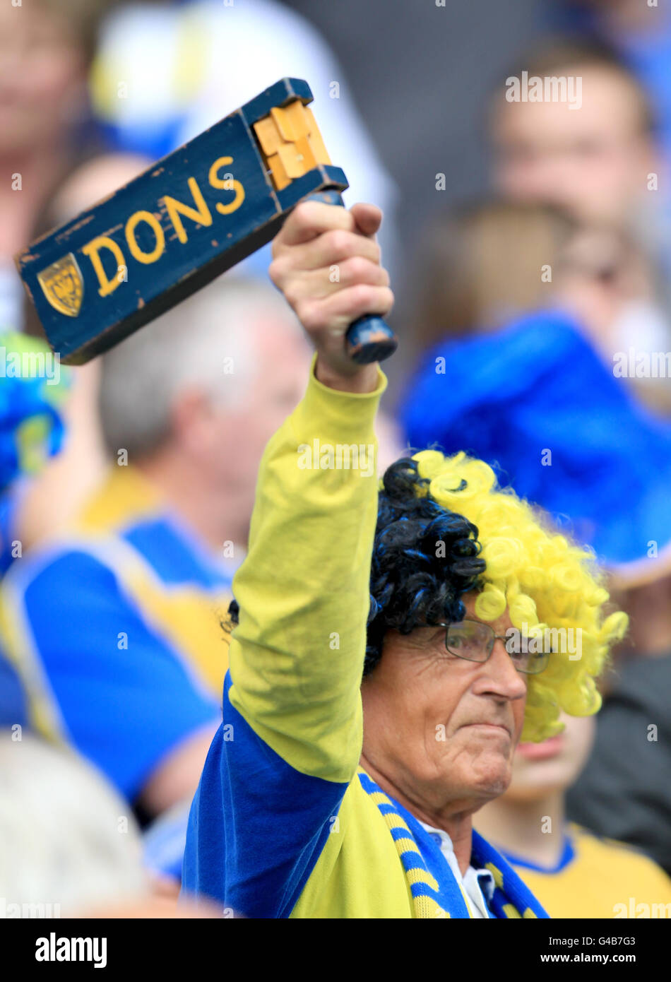 Luton town v afc wimbledon hi-res stock photography and images - Alamy