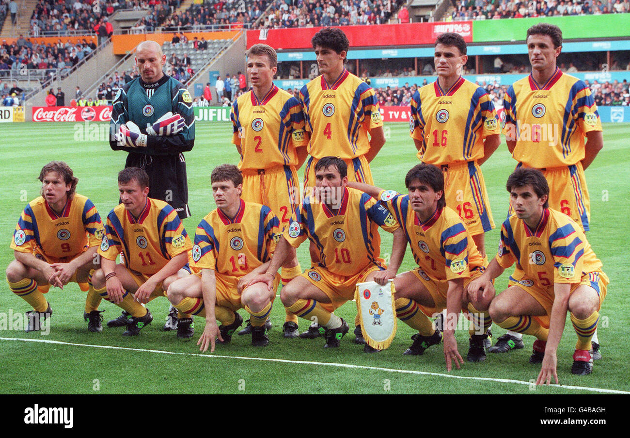 1998 world cup romania hi-res stock photography and images - Alamy