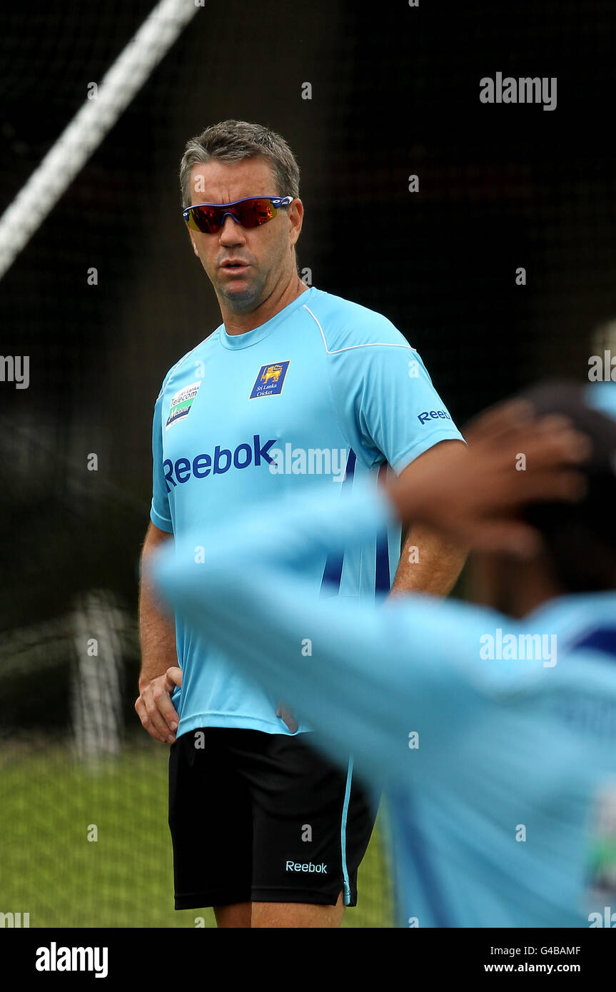 Sri lanka cricket coach hi-res stock photography and images - Alamy