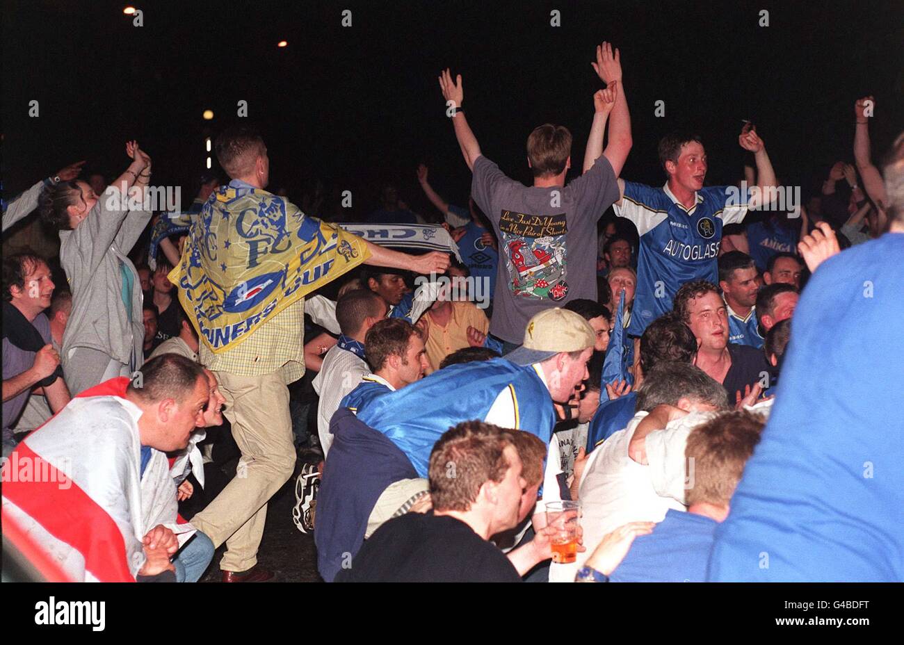 Chelsea fans/Stamford Bridge Stock Photo - Alamy