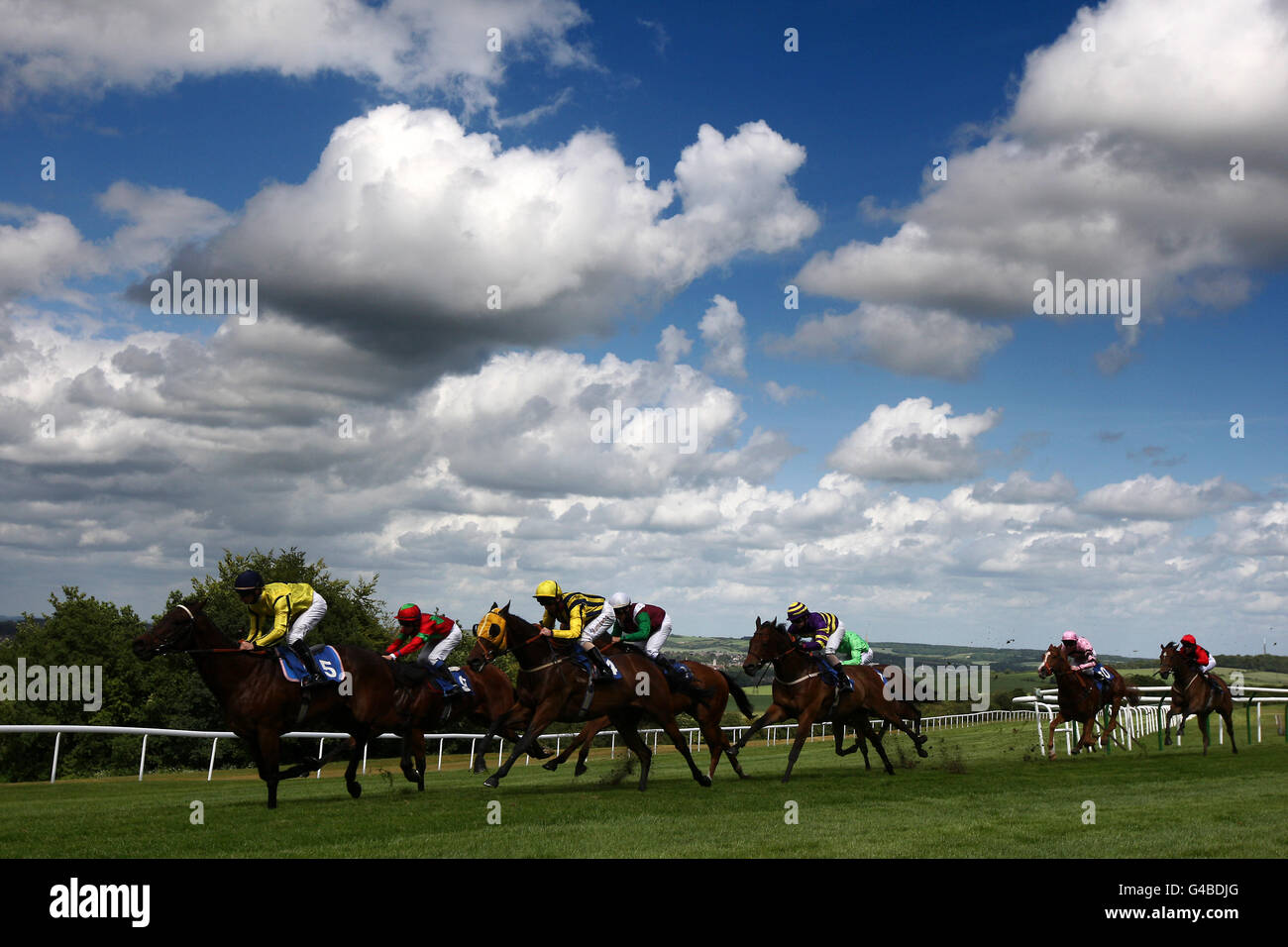 Horse Racing - Salisbury Racecourse Stock Photo - Alamy