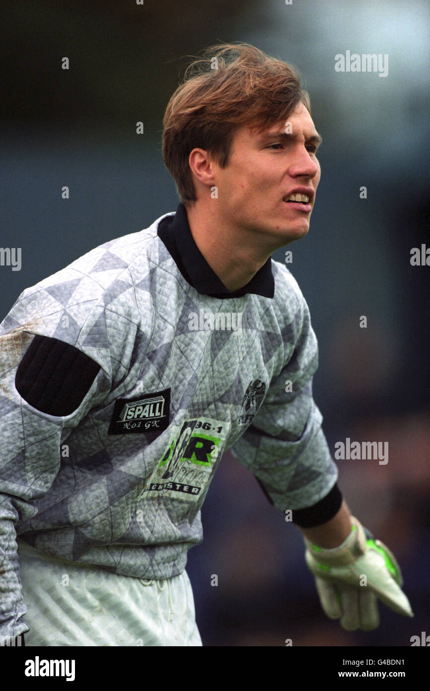 SOCCER. JOHN CHEESEWRIGHT, COLCHESTER UNITED Stock Photo - Alamy