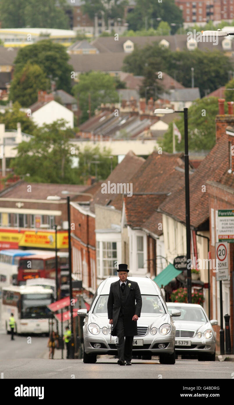 The coffin of Colour Serjeant Kevin Fortuna 1st Battalion The Rifles ...