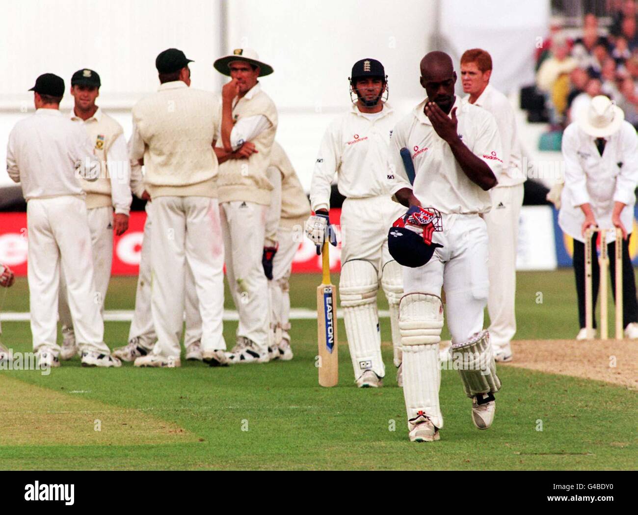 Pat lewis hi-res stock photography and images - Alamy