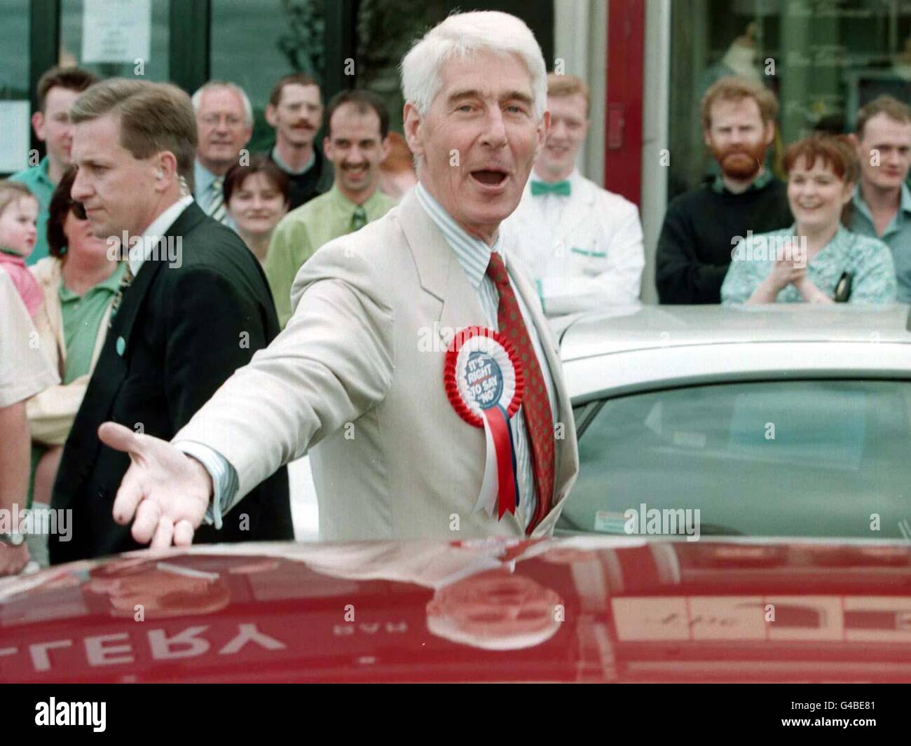 Bob mccartney moments confronting prime minister hi-res stock ...