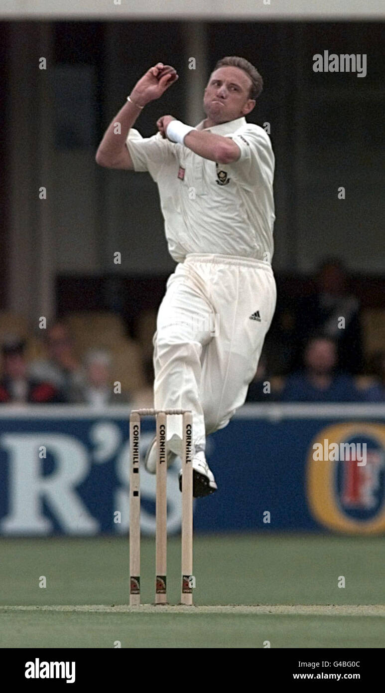 South African bowler Allan Donald returns to bowl against England ...