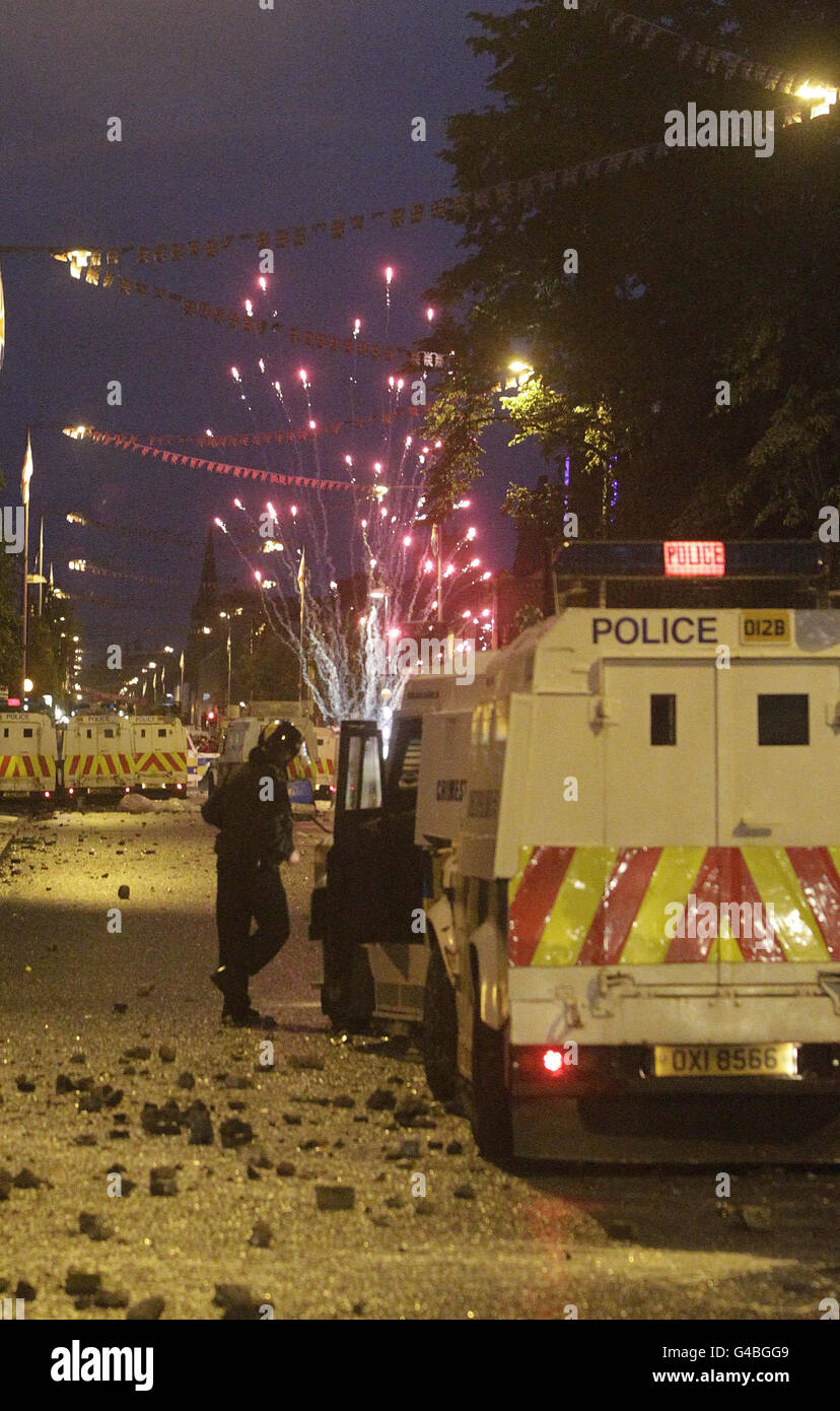 Rioting in belfast ireland in hi-res stock photography and images - Alamy