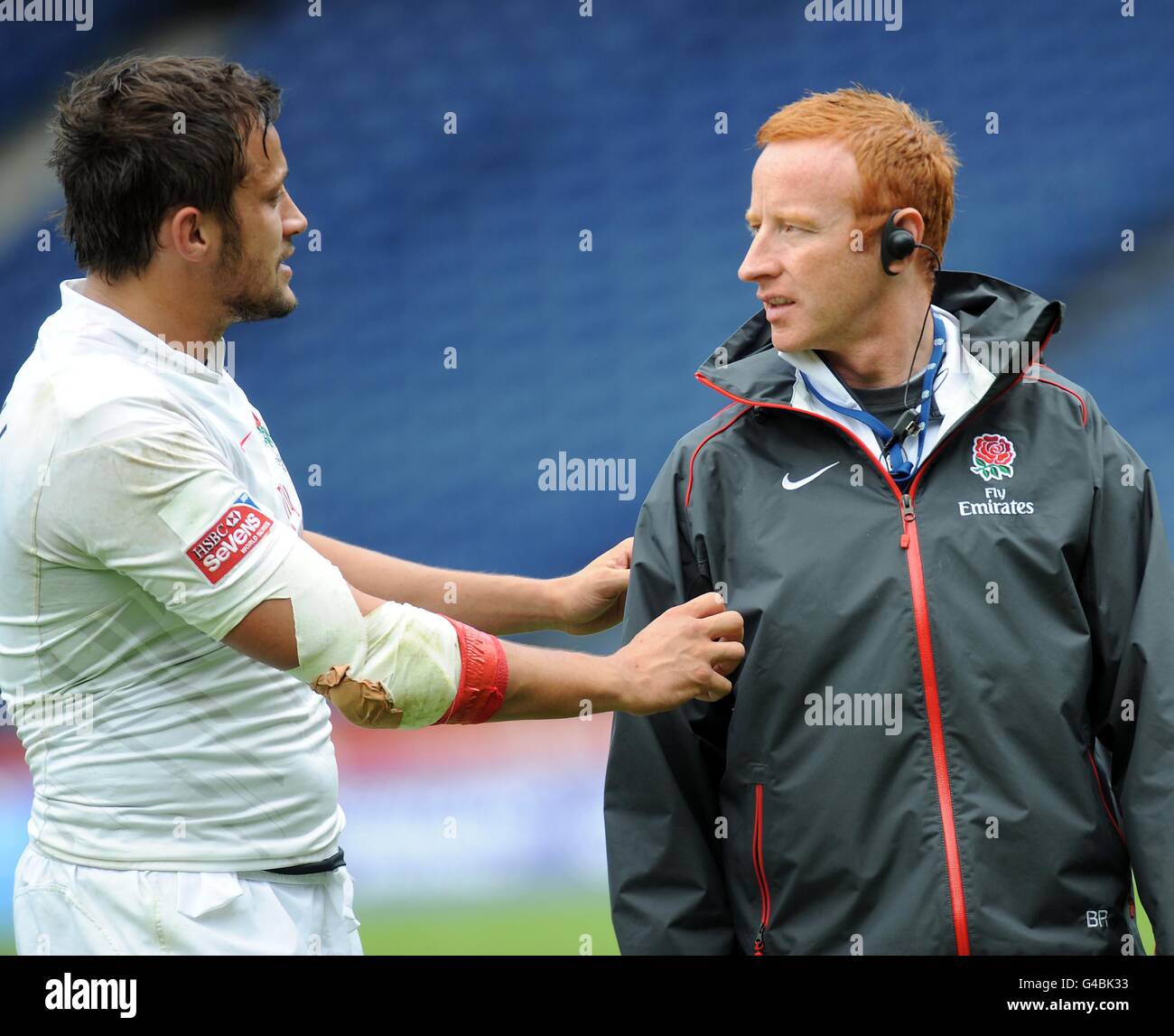 England coach Ben Ryan with Chris Cracknell during the Emirates Airline ...