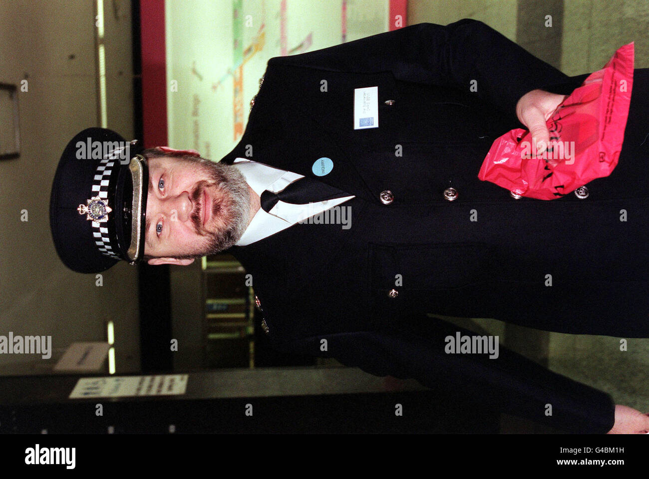 Stephen lawrence murder inquiry hi-res stock photography and images - Alamy