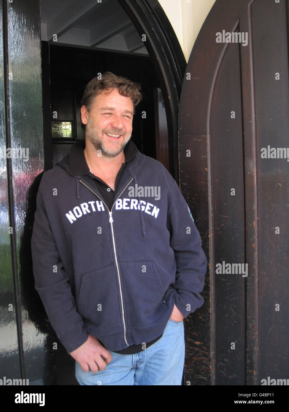 Showbiz Crowe High Resolution Stock Photography and Images - Alamy