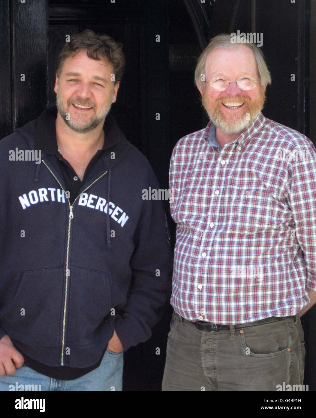 Showbiz Crowe High Resolution Stock Photography and Images - Alamy