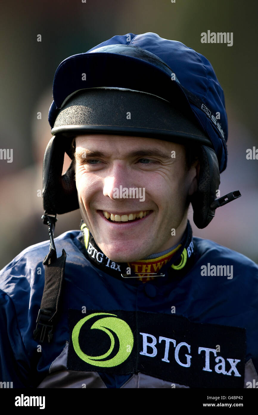 Horse Racing - Haydock Park Racecourse Stock Photo - Alamy