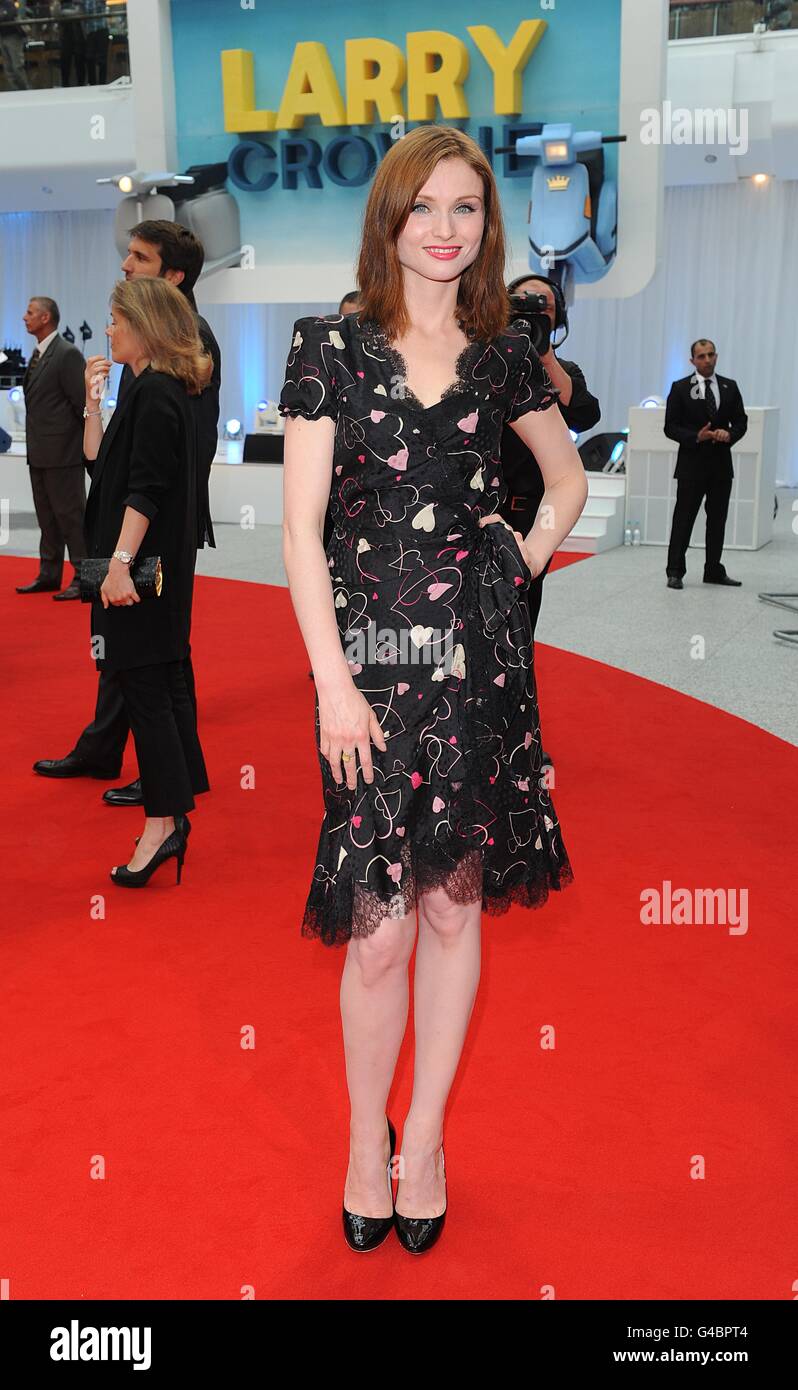 Larry Crowne World Premiere - London Stock Photo - Alamy