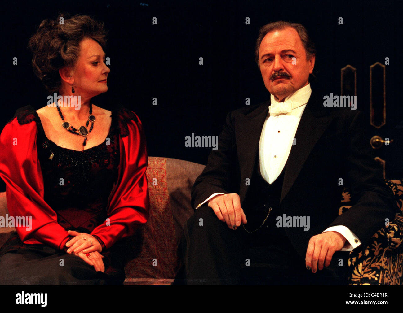 Anna carteret hi-res stock photography and images - Alamy