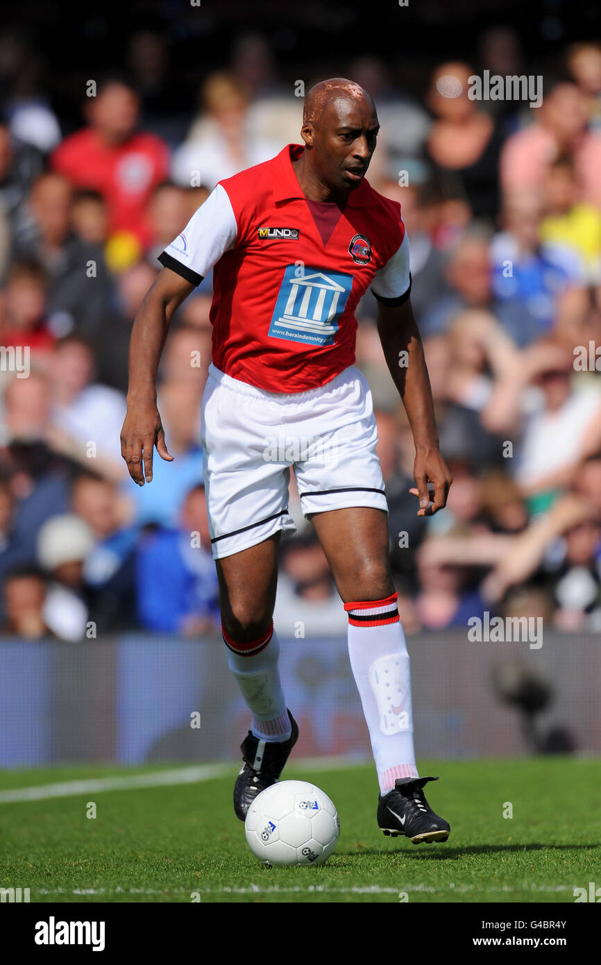 Chris whyte hi-res stock photography and images - Alamy