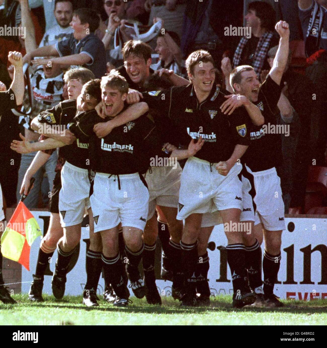 Dunfernlines craig faulconbridge front hi-res stock photography and ...