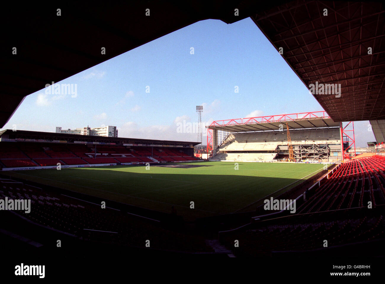 THE TRENT END UNDER CONSTRUCTION AT THE CITY GROUND, NOTTINGHAM FOREST ...